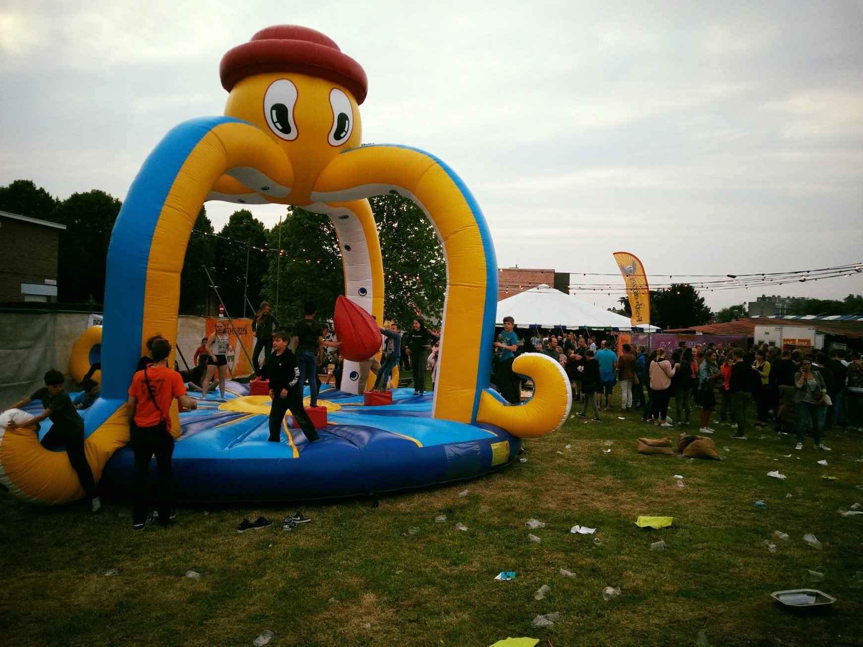 Swing him off octopus